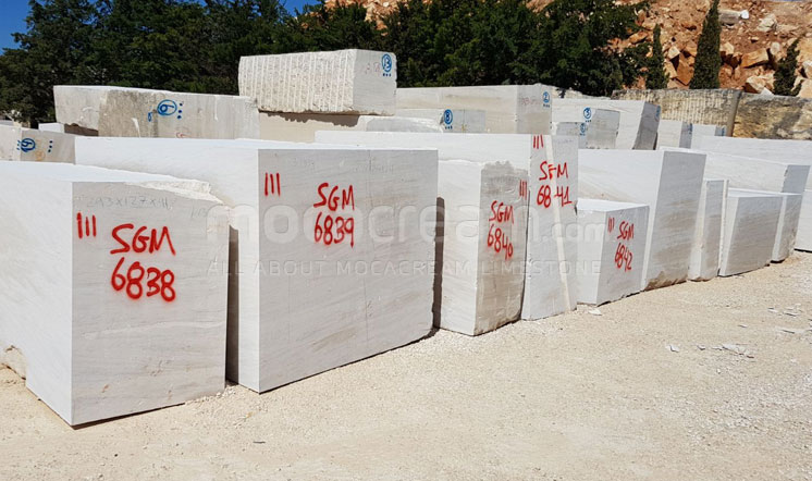 Moca Cream limestone blocks - Moca Cream
